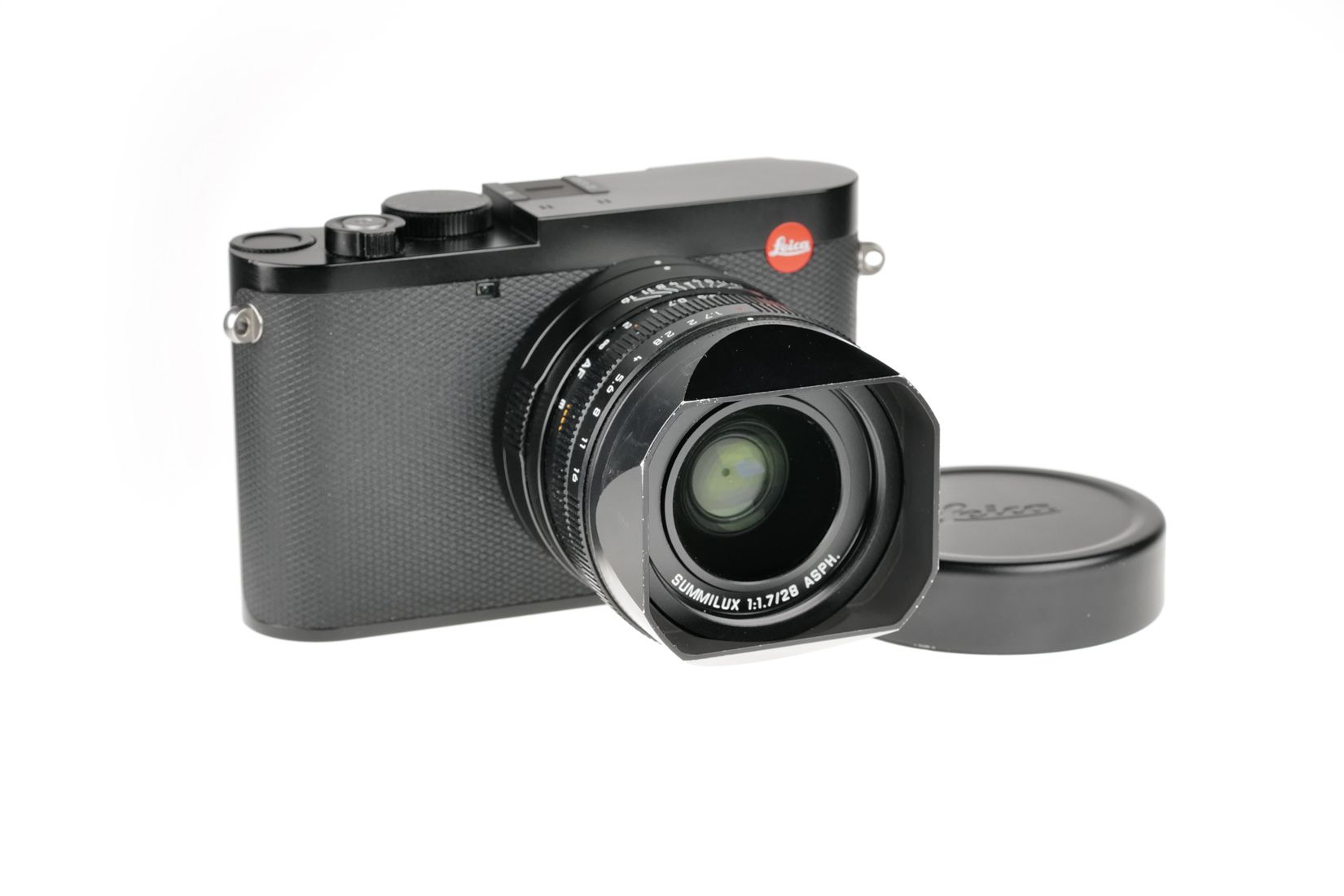 Leica Q3, black 19080 | Leica Camera Classic